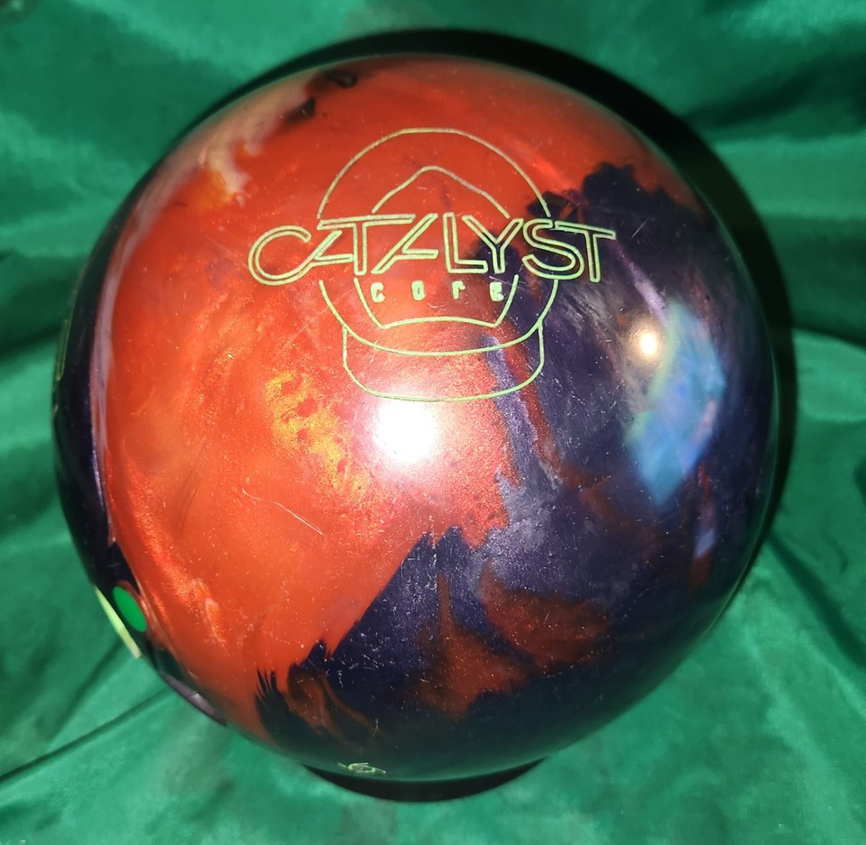 Storm Omega Crux Bowling Ball 15 lbs Preowned Span 4 3/8 Inches Nice ...