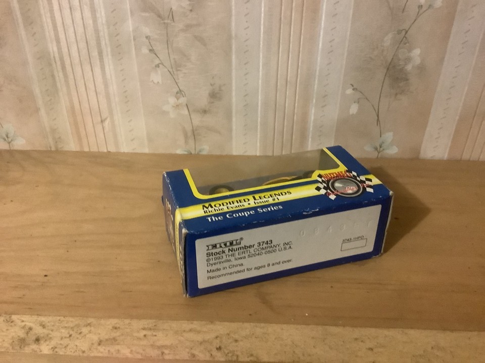 ERTL Modified Legends Die Cast issue#1 Richie Evans car by Nutmeg car ...