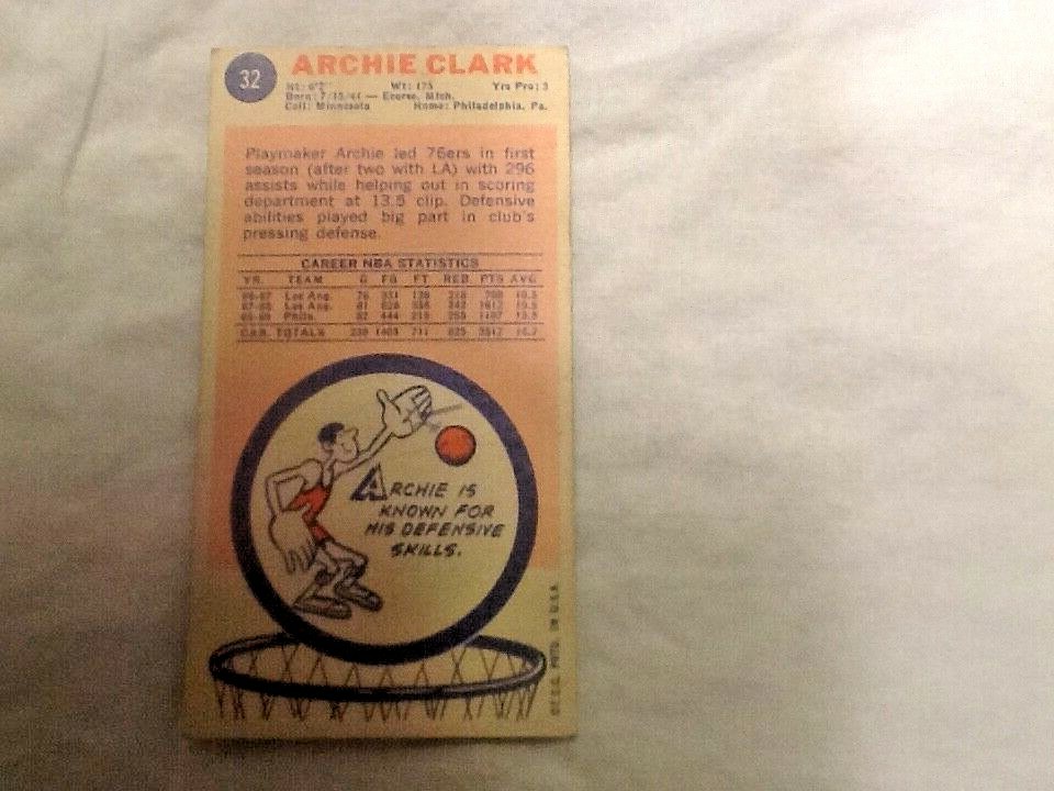 Topps Basketball Card 1969-70 #32 Archie Clark (Philadelphia 76ers ...