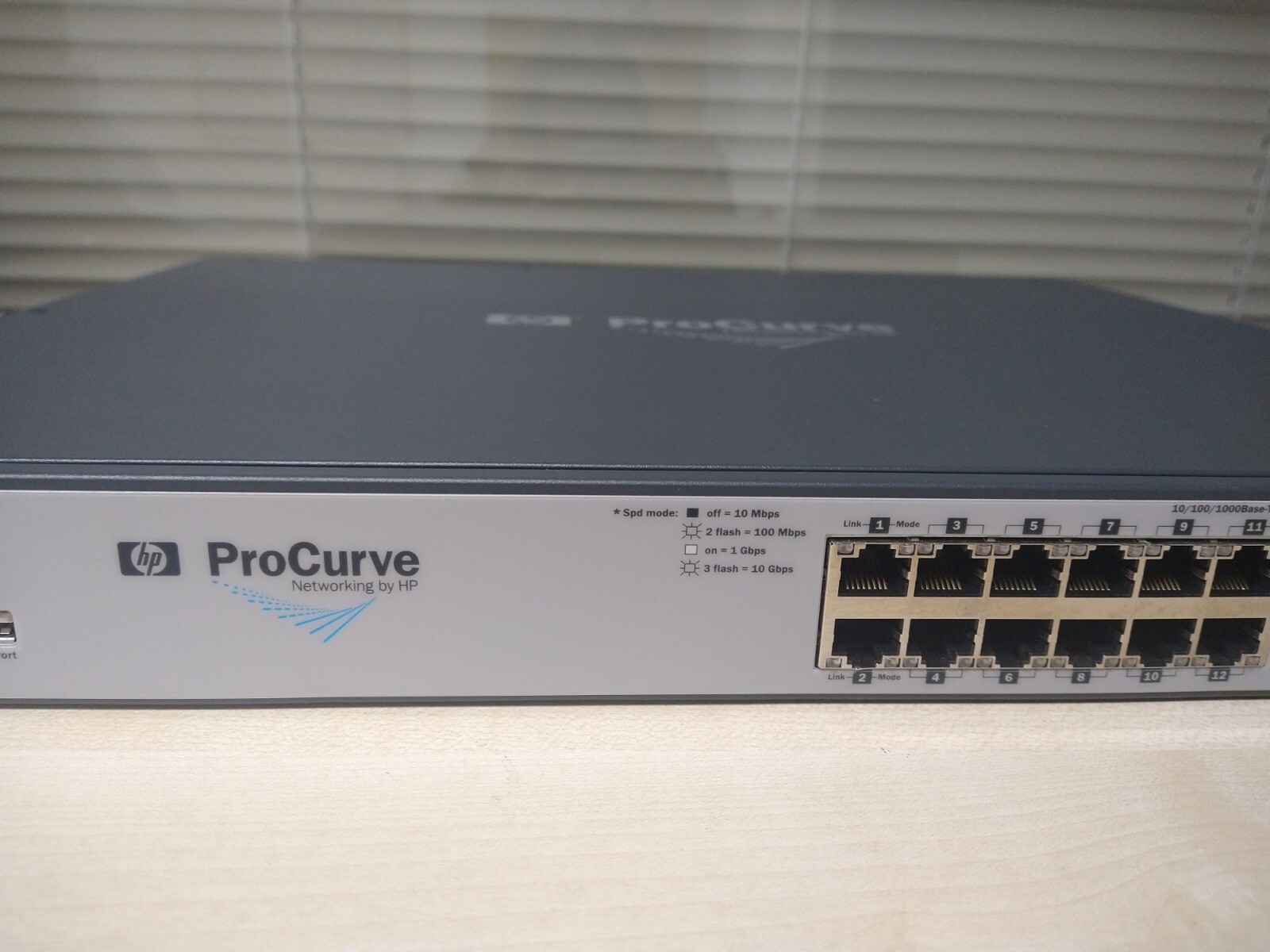 HP+ProCurve+2910al-24g+24+Port+Gigabit+Ethernet+Switch+J9145A for sale ...