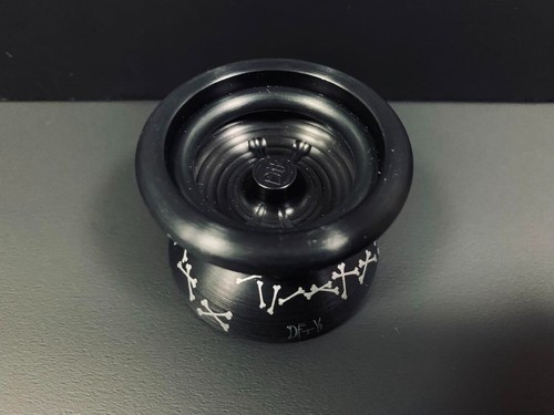 Dif-e-yo CROSS BONES Yoyo Yo-yo LIMITED EDITION Vintage Rare | eBay