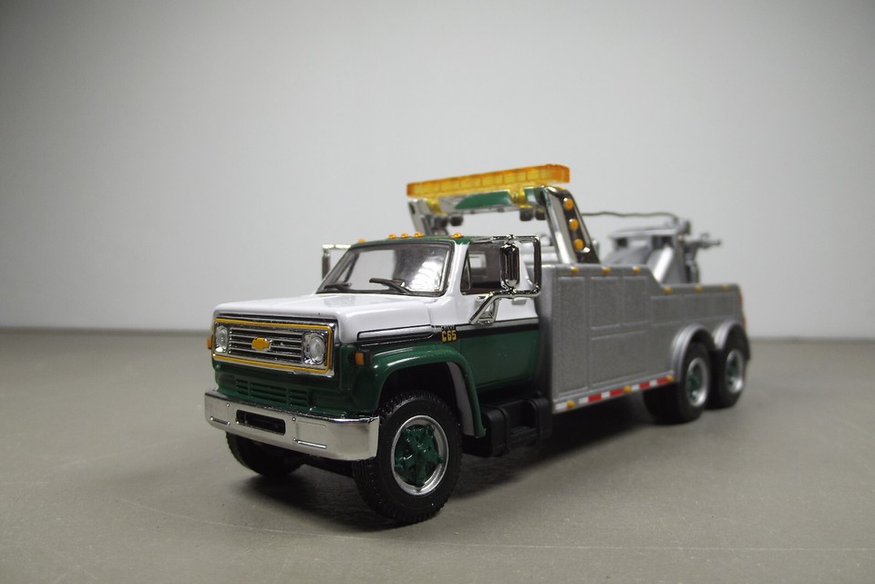 DCP 1/64 OLD SCHOOL C65 CHEVY WRECKER (custom) | eBay