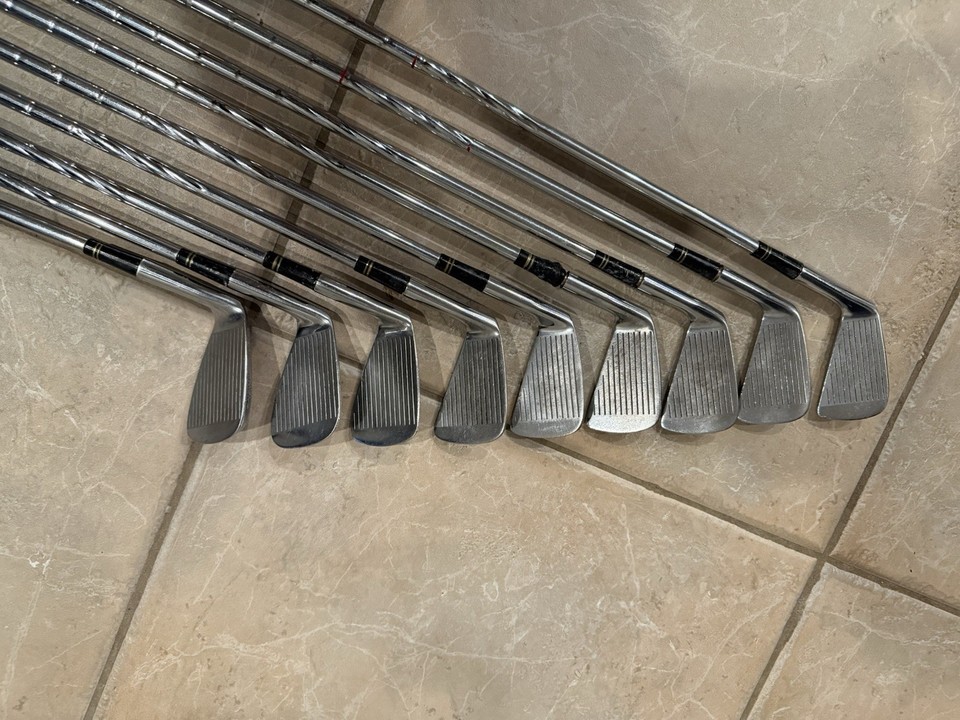 Vintage WILSON 1200 Golf Club Set 4, 5 Woods and 2-Pw Irons RH. PRE ...