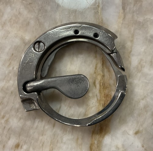 Singer Sewing Machine Touch & Sew Metal Bobbin Case Part 163124-004 ...