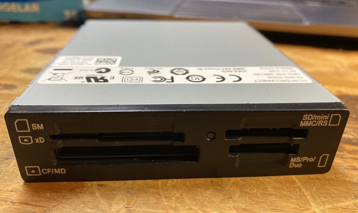 Internal Memory Card Reader