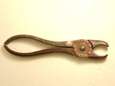 Vintage Hills Hog Nose Ringer forged metal tool, patented 1872 | eBay