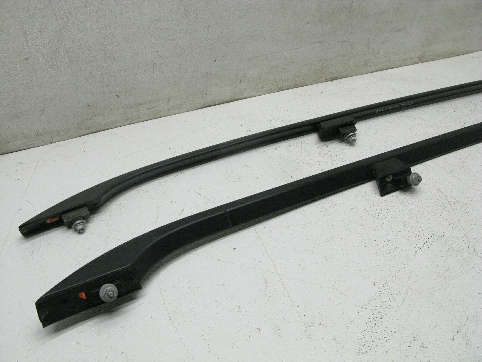 07-13 BMW E70 X5 LEFT RIGHT ROOF TOP CARGO LUGGAGE RACK RAIL SET ...