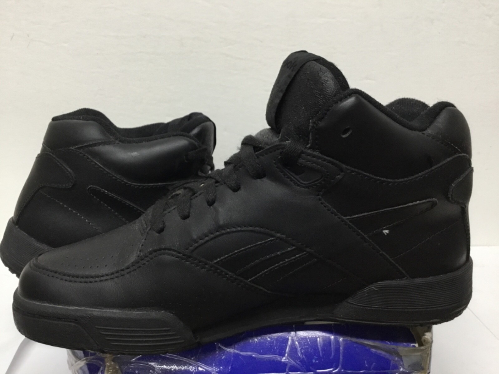 Reebok BB4600 Ultra Mid Mens Basketball sneaker #4-6767 size 7 black ...