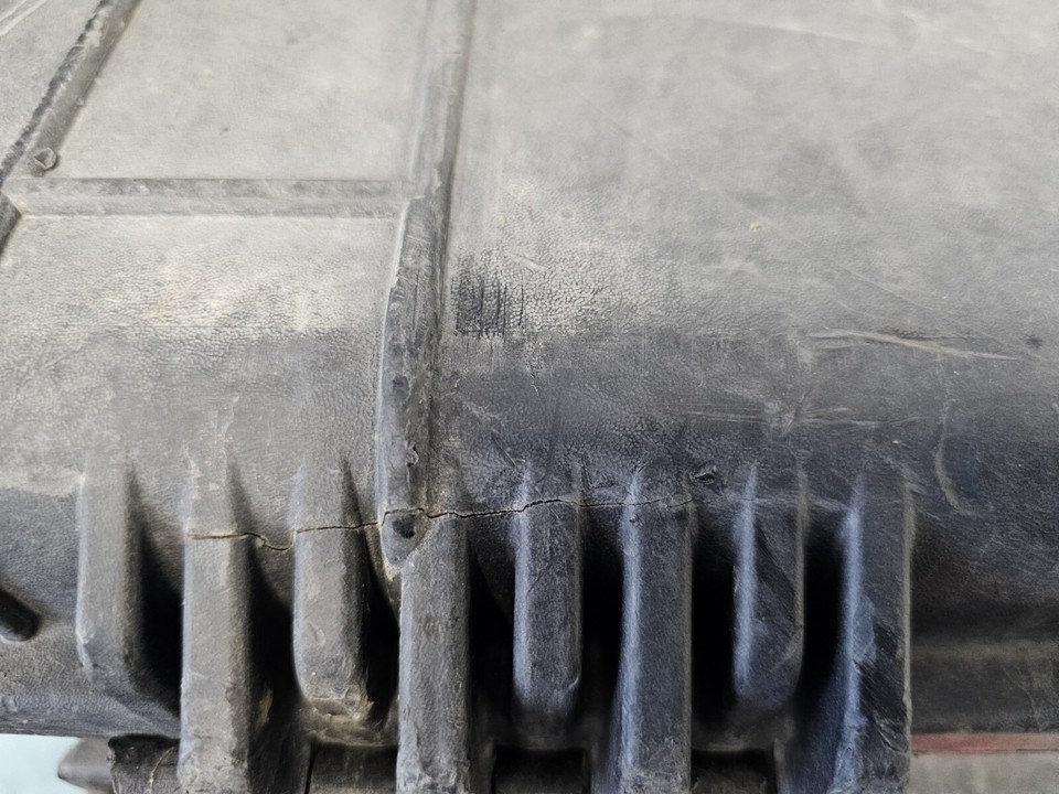 PELICAN 0450 Tool Box General mechanics GMTK damaged working table top ...