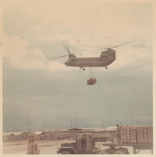 Vietnam PHOTO- Army GI w/176TH ASSAULT HELICOPTER CO at CHU LAI - I ...