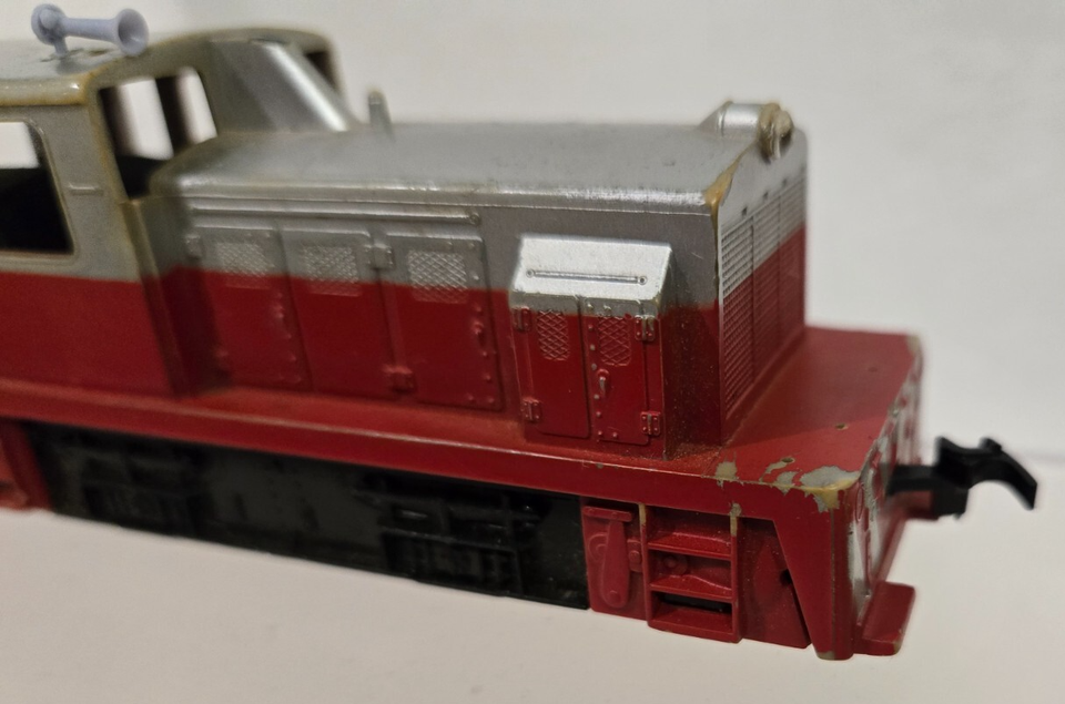 Tyco HO Scale Santa Fe Diesel Switcher 241 | eBay
