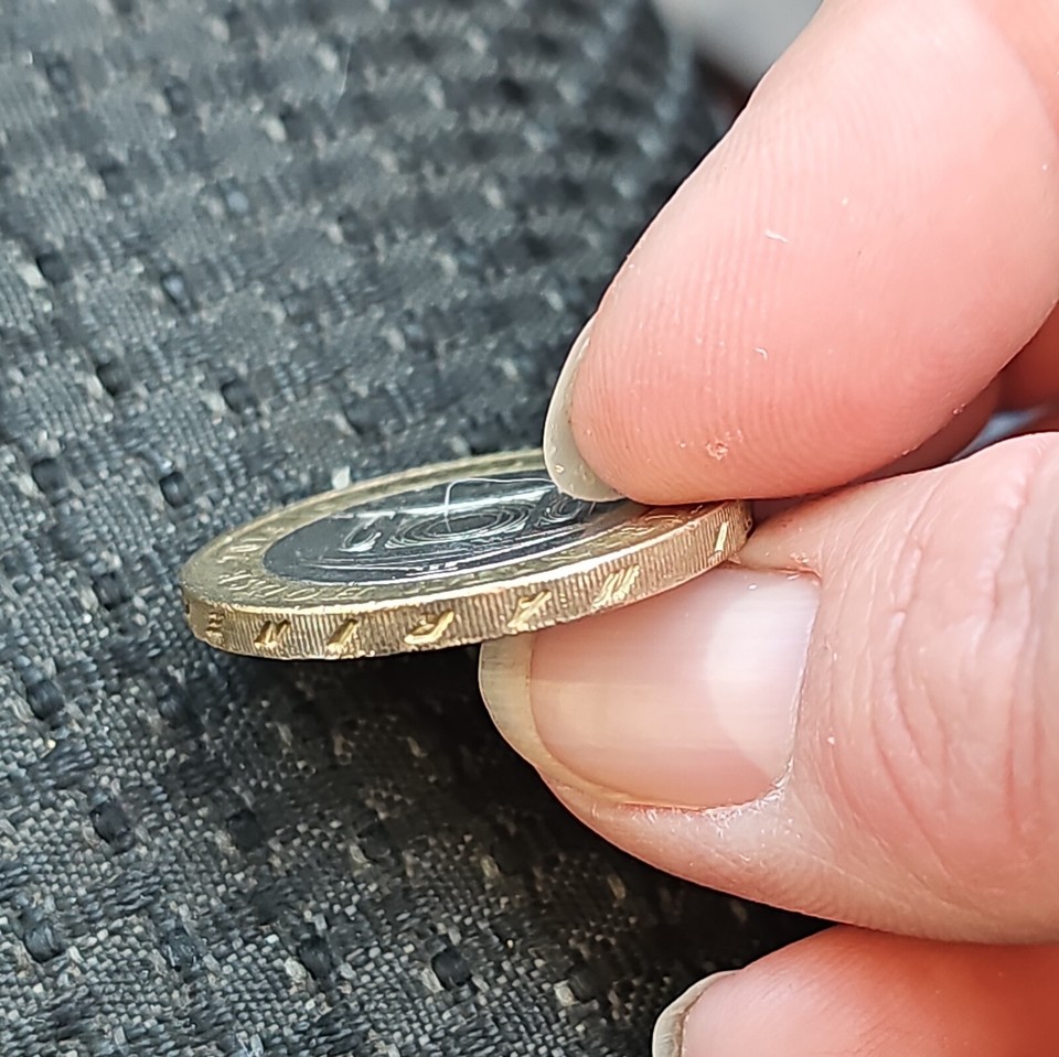 £2 Coin Trinity House 500 Years Coin 2014 with Minting Error. Rare ...