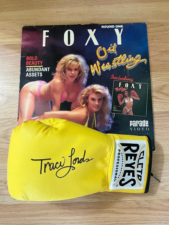 Tracey/Tracy/Traci Lords Foxy Boxing Laserdisc & Signed Boxing Glove/Free Ship! | eBay
