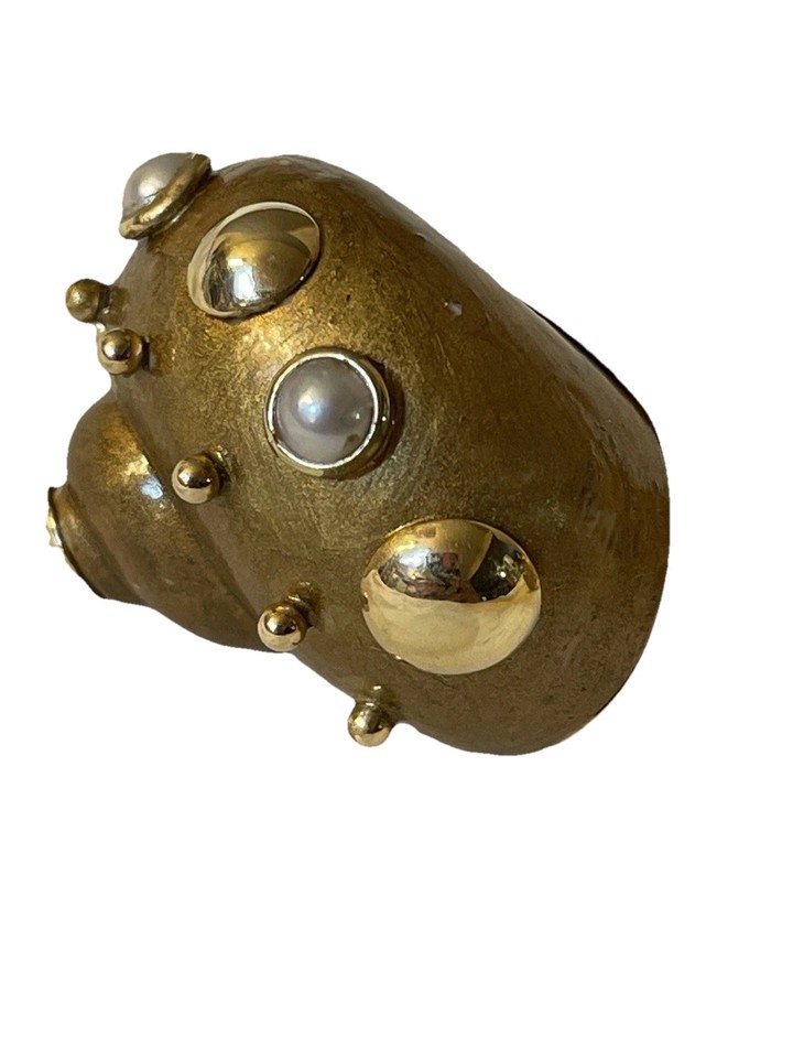 Vintage MAZ 14K Gold Shell And Pearl Clip On Earrings | eBay