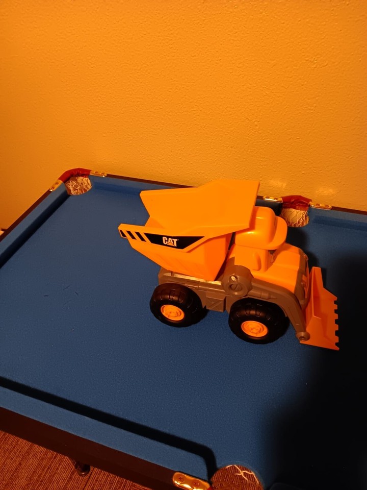 Cat Junior Crew Tipper interactive talking dump truck Toy Toddler Play ...
