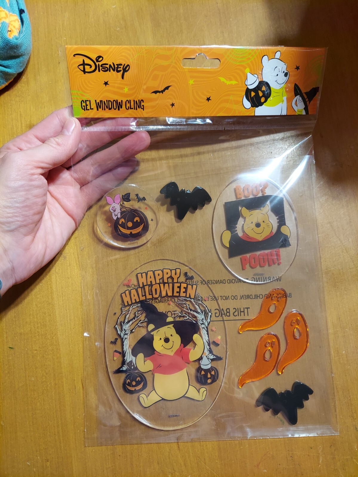 Disney Winnie the Pooh Bear Gel Happy Halloween Window Cling Ghosts ...