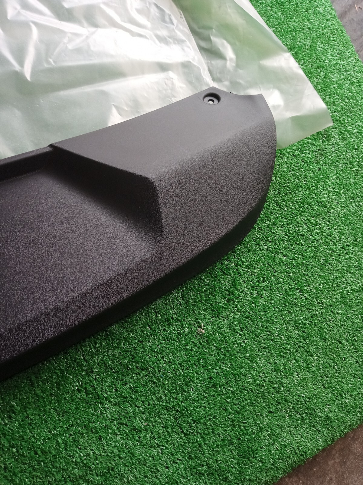 NEW GENUINE VOLVO XC40 REAR BUMPER PROTECTOR TRIM 2019 31650122 | eBay UK