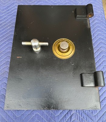 Safes & Still Banks - Antique Safe
