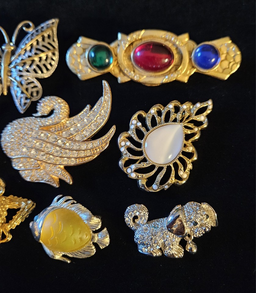 Lot 10 Vintage Rhinestone+ Brooch Pins Cab Signed Joan Rivers Pendant ...
