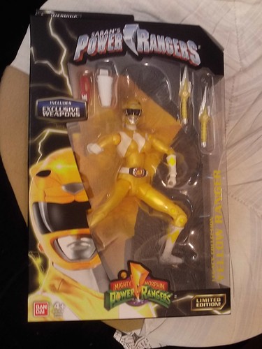 SABANS~MIGHTY MORPHIN POWER RANGERS~LEGACY COLL~METALLIC YELLOW RANGER ...