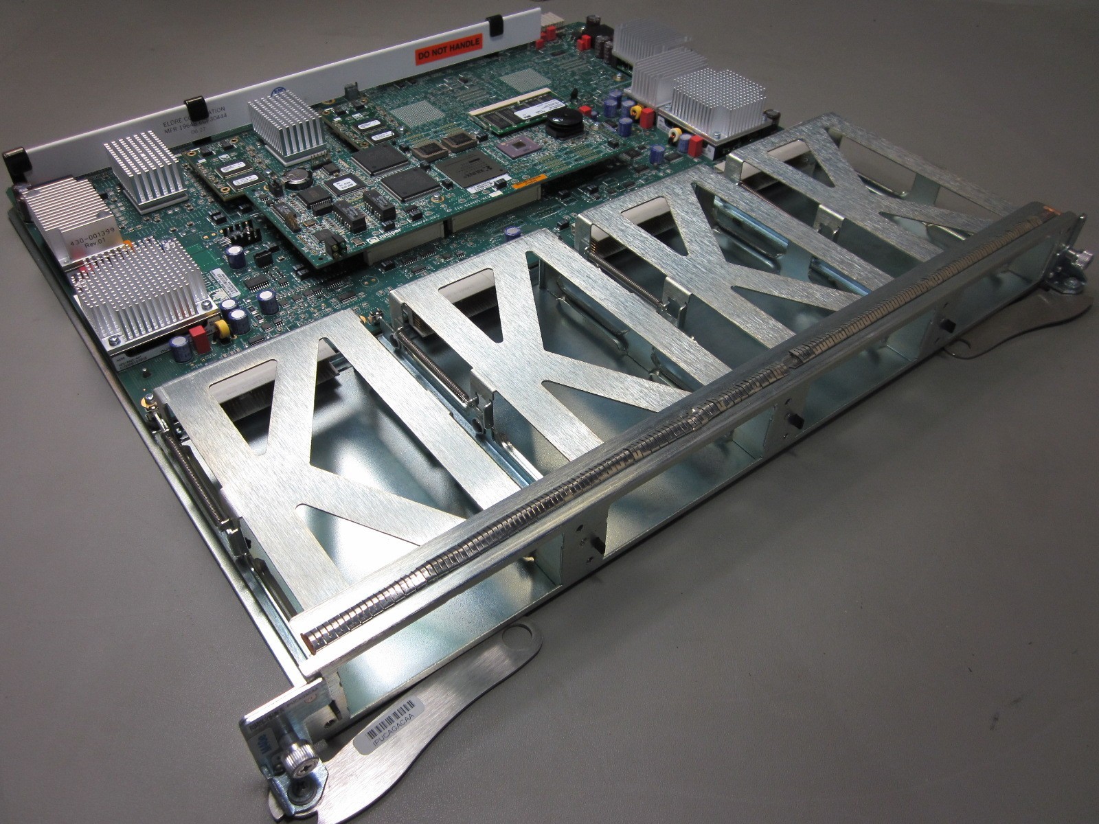 JUNIPER NETWORKS M40E-FPC1-EP FLEXIBLE PIC CONCENTRATOR IPUCAGA | eBay