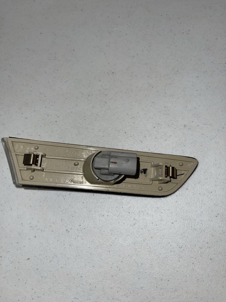 2003-2007 Infiniti G35 Coupe Base Front Left Bumper Side Marker Light ...