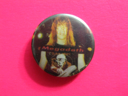 MEGADETH VINTAGE BUTTON PIN BADGE UK IMPORT 100 | eBay