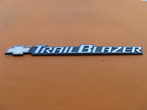 02 03 04 CHEVROLET TRAILBLAZER REAR SIDE EMBLEM LOGO BADGE SIGN OEM NEW ...