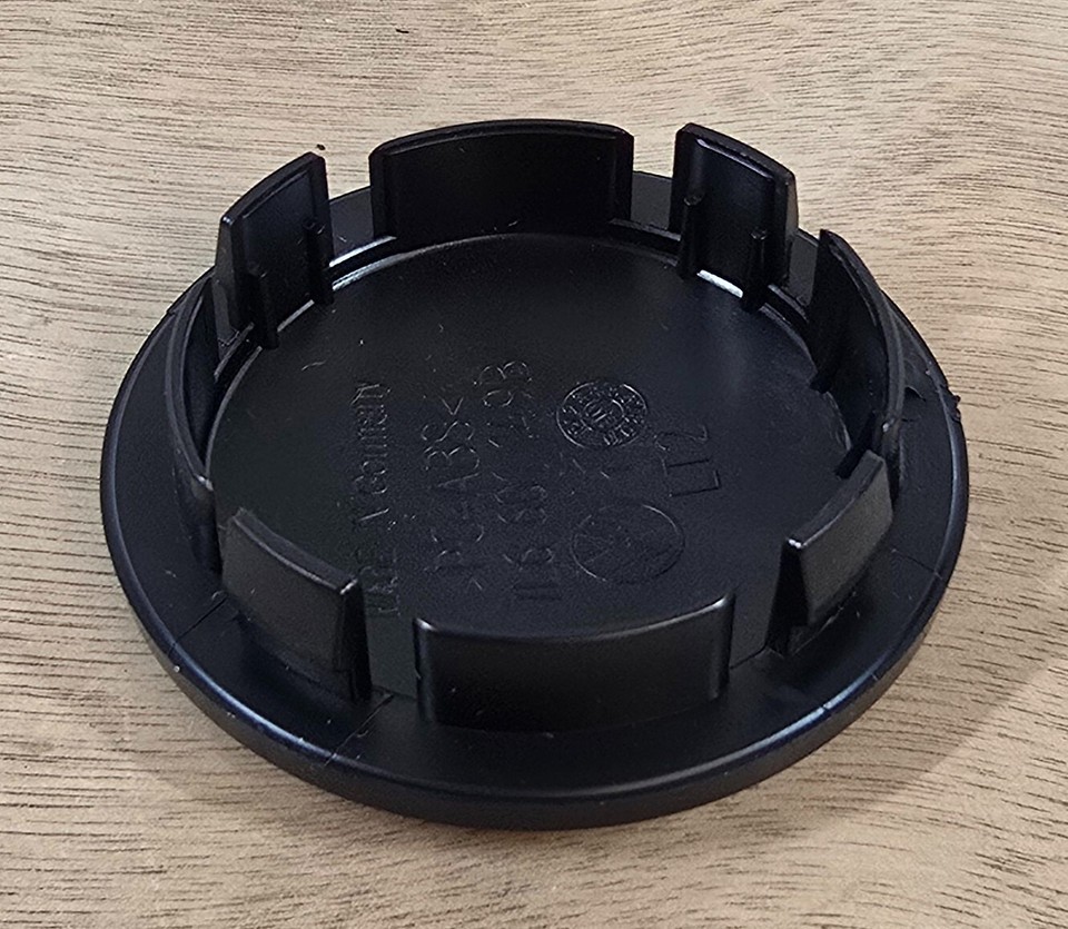 VW TRANSPORTER TOUAREG Alloy Wheel Center Hub Cap Logo 70MM Genuine ...