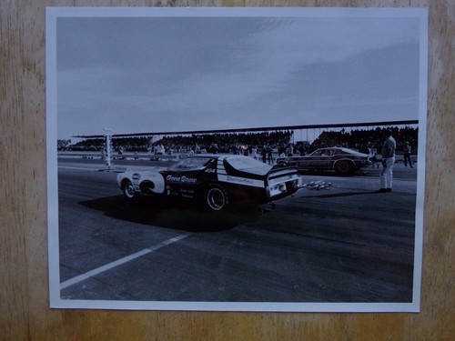 1970s Drag Racing-Gene Snow's 1971 AA/FC Charger vs KELLY CHADWICK ...