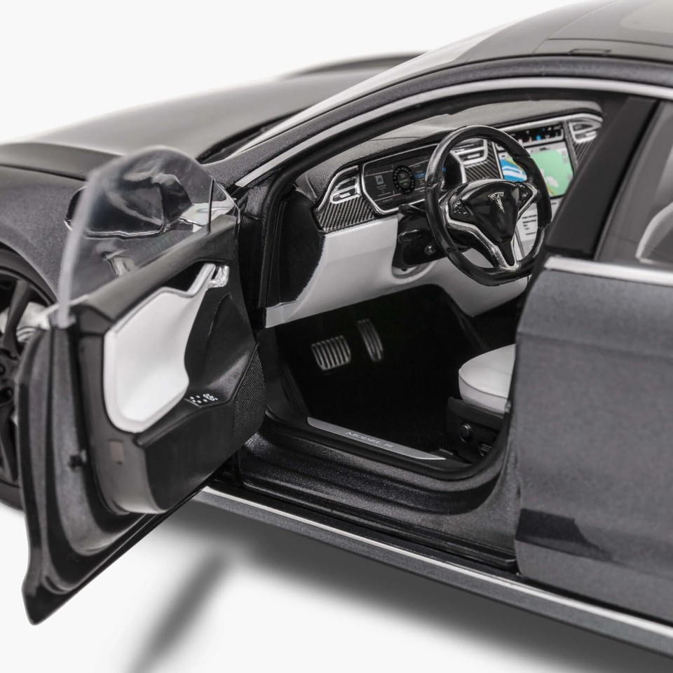 TESLA 1:18 Scale Model S Diecast Model Car 5 Colors Official Goods | eBay