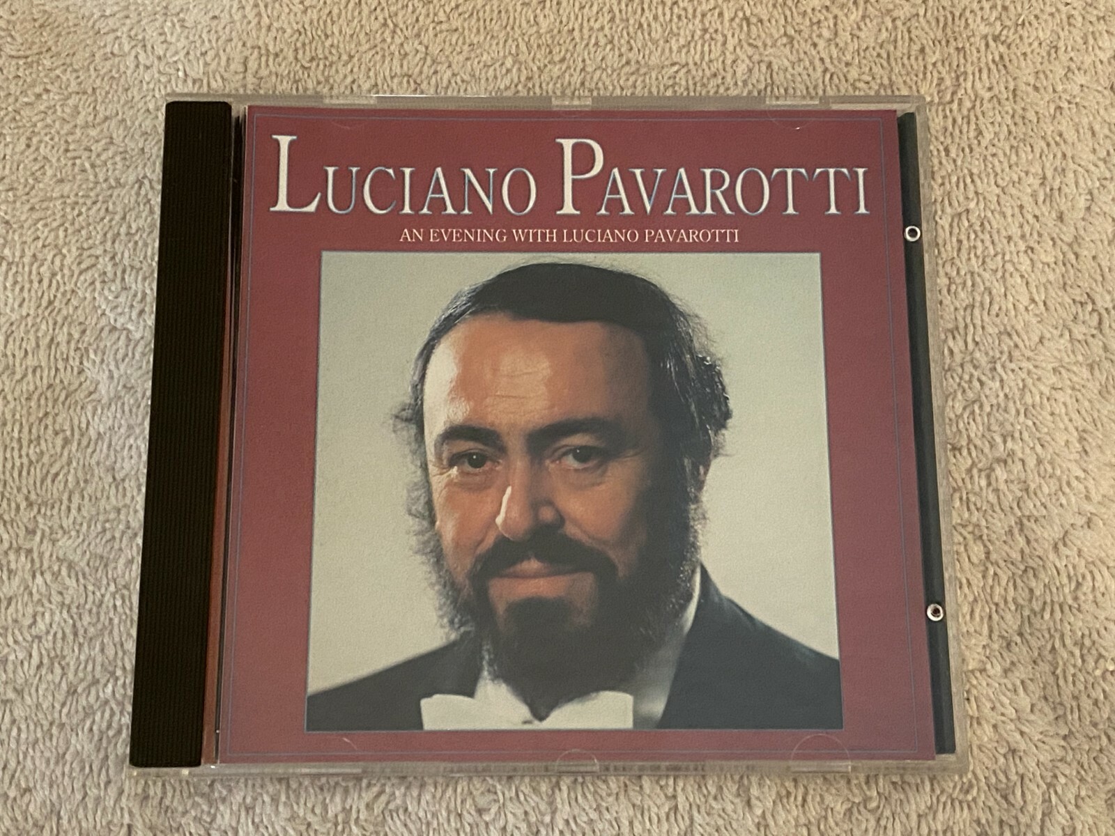 Luciano Pavarotti Wallpaper