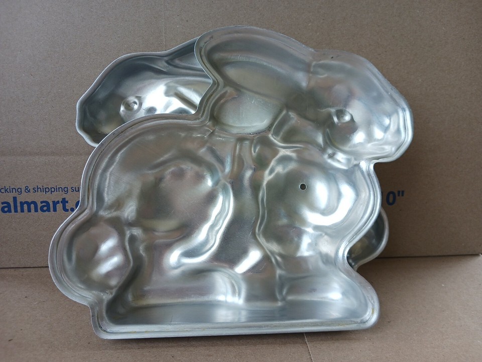 2 piece dimensional realistic rabbit cake mold Easter Bunny LCE407 | eBay