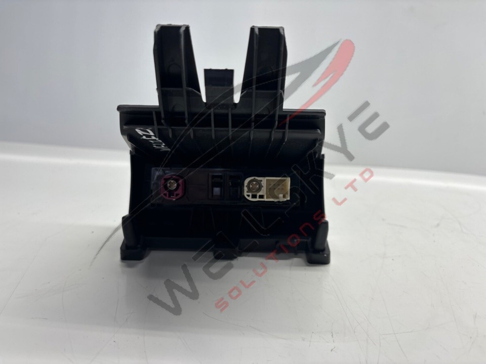 MERCEDES A Class W177 AMG 18-24 USB Port Connection Unit A2478204002 | eBay