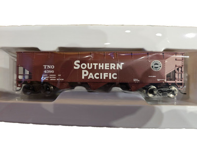 HO Scale Bowser Southern Pacific T&NO AAR 70-Ton 3-Bay Offset-Side ...