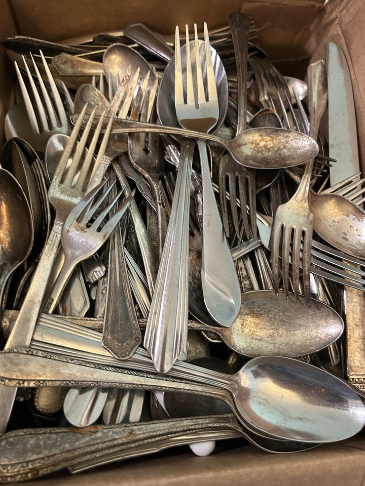Silverware VINTAGE FLATWARE Random MIXED Sizes/Brands Over 200 Pc | eBay
