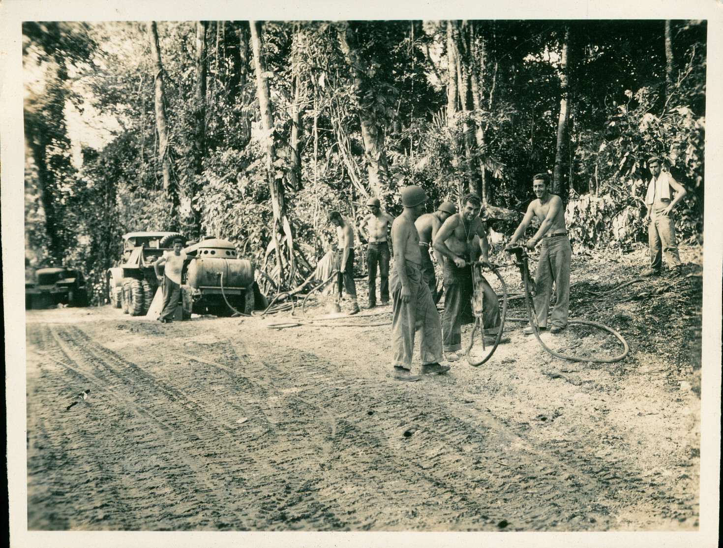 Feb 1944 Seabees 33rd NCB Green Island D Day+2 Photo #52 Dynamite Crew ...
