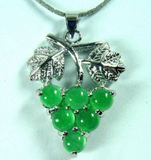 Fashion Green Jade 18KWGP Grape Shape Pendant Chain Necklace Women Girl ...