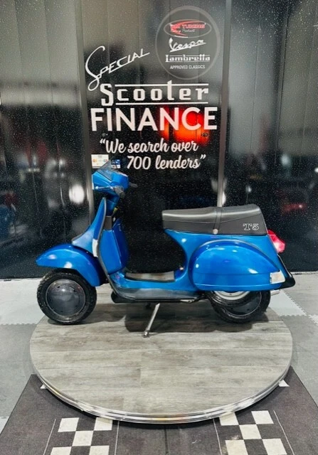 Blue Vespa T5