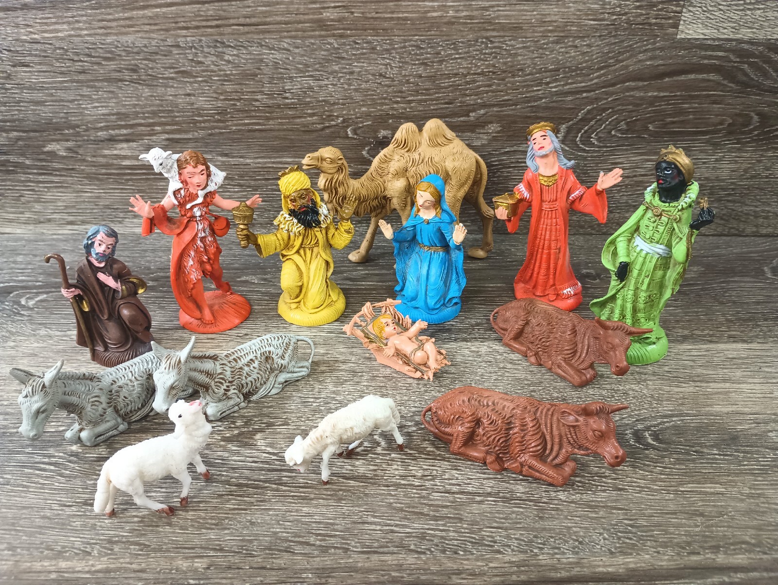 Vintage Plastic Nativity Scene Figures Set Of 14 Made In Italy Wisemen ...