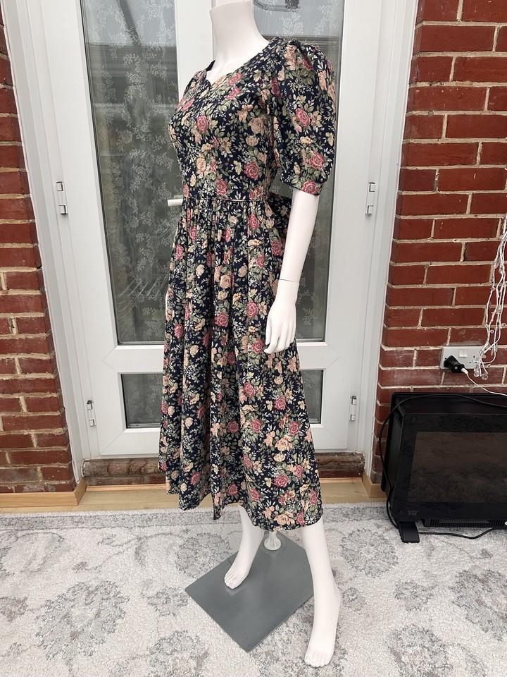 Vintage Laura Ashley 80s Black Floral Scallop Neck Deep Bow Back Tea ...