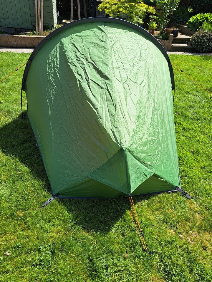 Vango Nevis 200 Tent Lightweight Two-Man Tent plus Vango Footprint - D ...