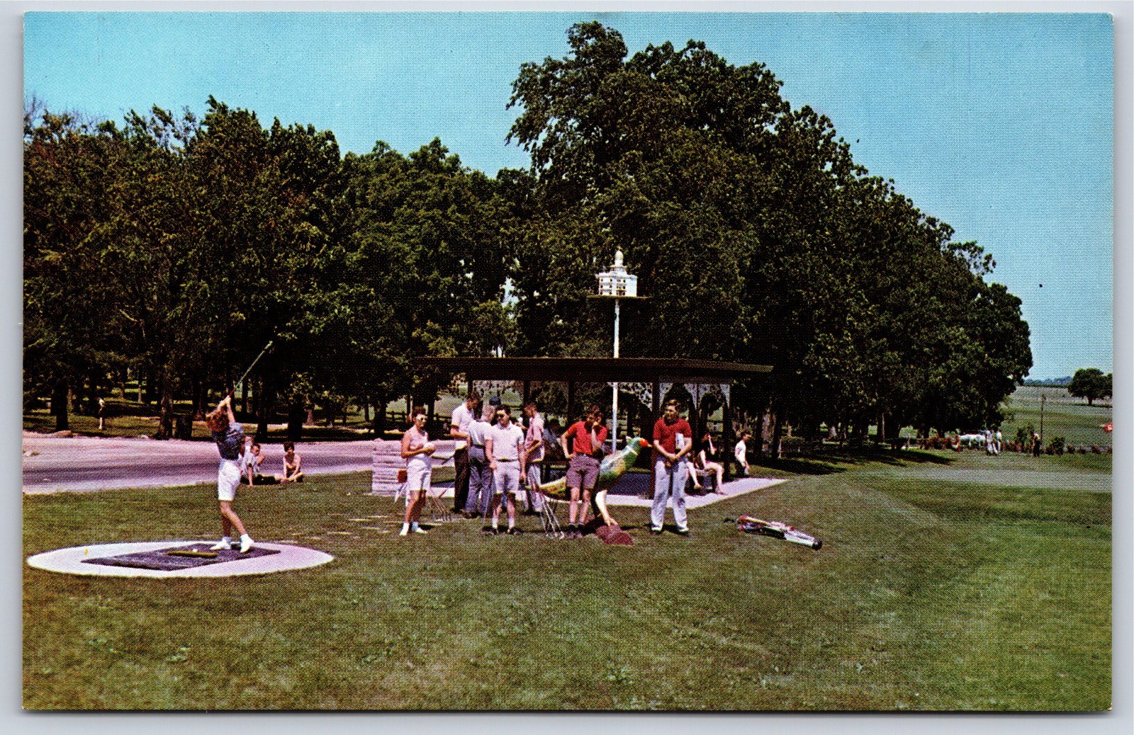 Golfing at Lake of the Woods Mohomet, Illinois Sangamon Chrome Postcard ...