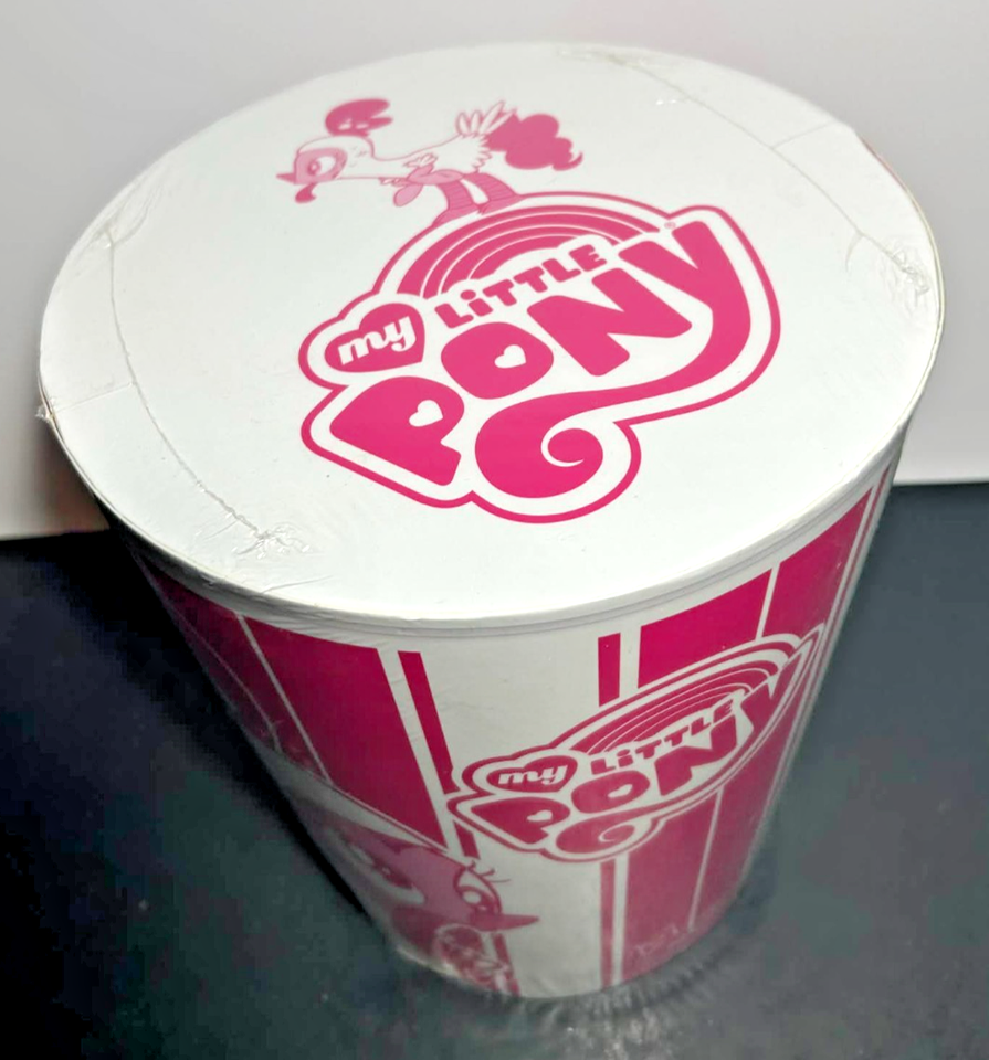 My Little Pony SDCC 2015 Chicken Bucket Pinkie Pie in Chicken Costume ...