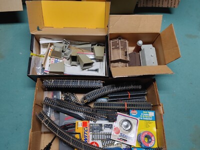 Huge Lot Of HO Scale Model Railroad Equipment And Accessories | eBay