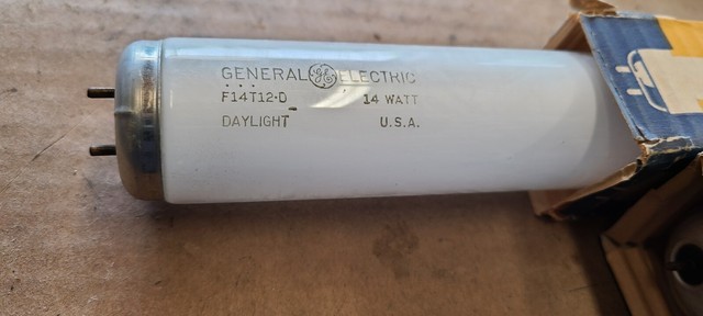 GE F14T12/D FLUORESCENT LAMP/BULB 14W COLOR TEMP DAYLIGHT for sale ...