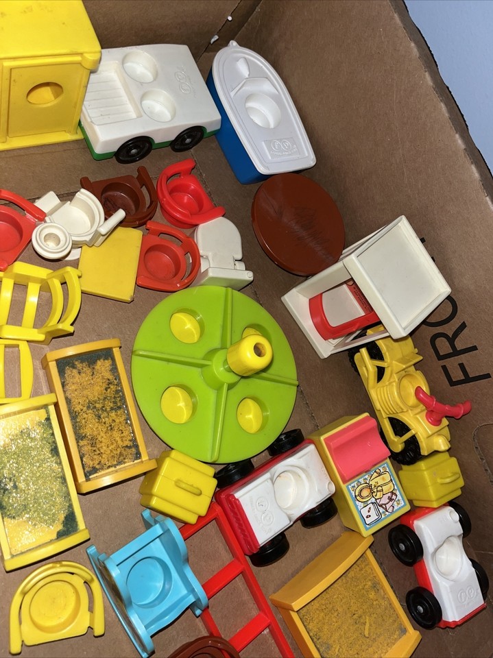Lot Of 100 Pieces Vintage Fisher-Price Animals People Accessories | eBay