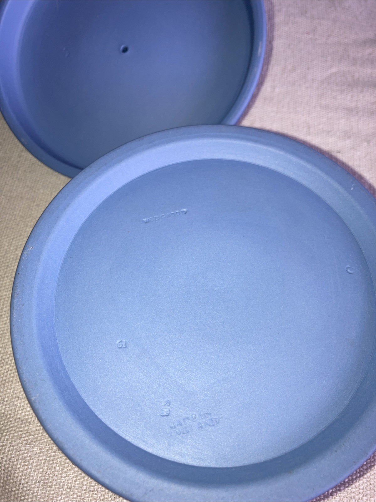 Wedgwood Blue Jasperware Grape Vine Round Trinket Box with Lid, 1975 ...