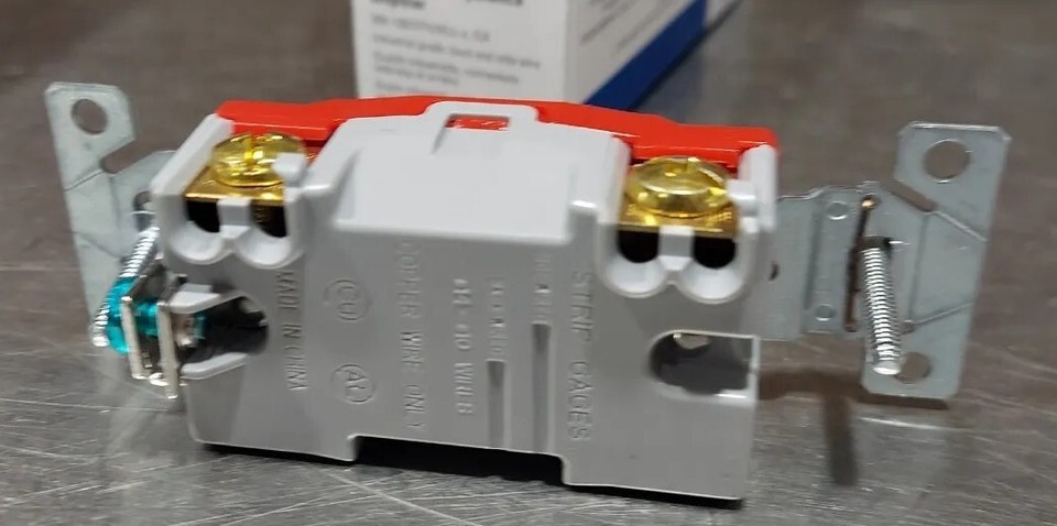 Eaton 1221GY Single Pole Switch w/Ground. 20A, 120/277vac | eBay