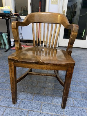 1900-1950 - Banker's Chairs